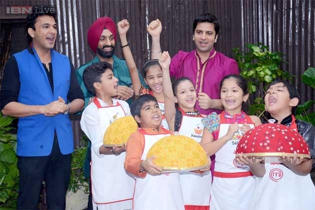 Stargaze: Kareena, Imran and Karan launch their new film and more - News18