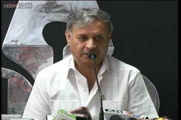 MP who sought CBI probe into Robert Vadra's land deals quits Congress ...