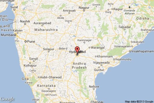 Seemandhra, Telangana lawyers clash at High Court