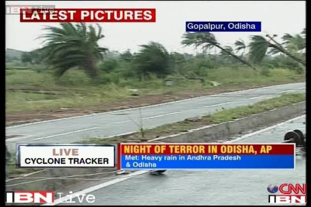 Cyclone Phailin: 80 lakh people affected in 12 districts of odisha - News18