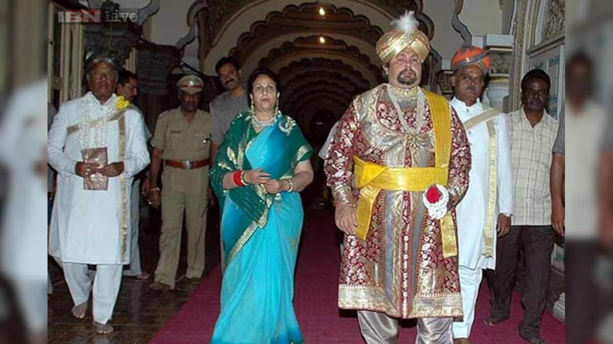 Old Mysore wants queen to choose a successor to Wodeyar - News18