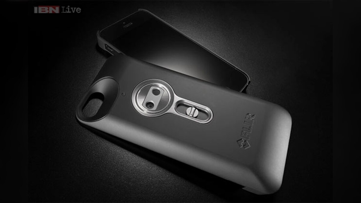FLIR One: An iPhone case that lets you see heat 'Predator' style