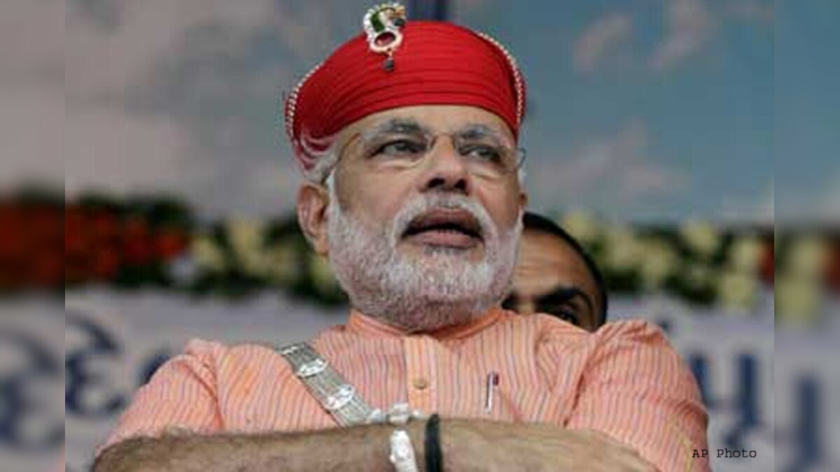 IPS officer gets show cause notice for praising Narendra Modi - News18