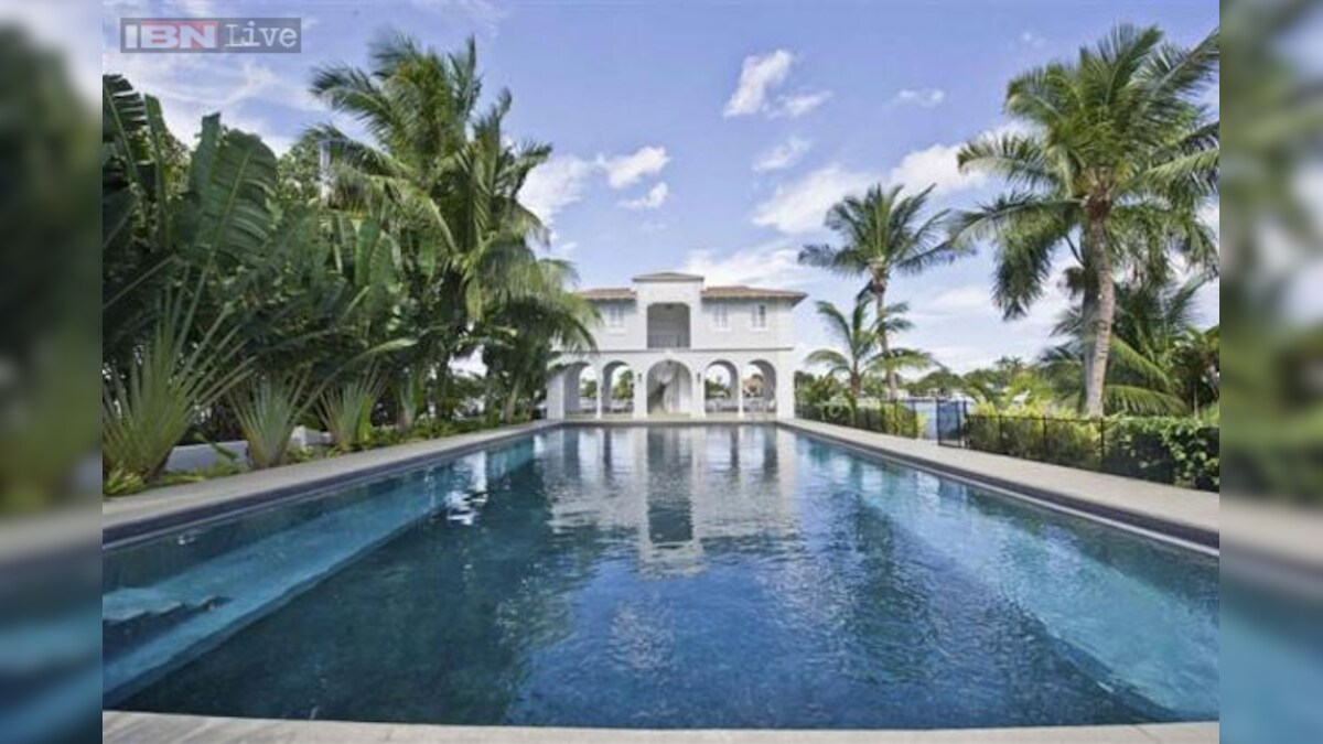 Al Capone's gangster mansion on the market in Miami Beach - News18
