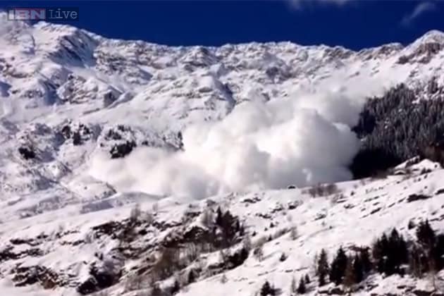 Watch: Giant avalanche comes crashing down through the Italian Alps