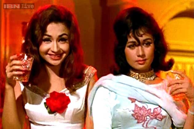 Remembering Nanda (1939-2014): The actress' most memorable films - News18