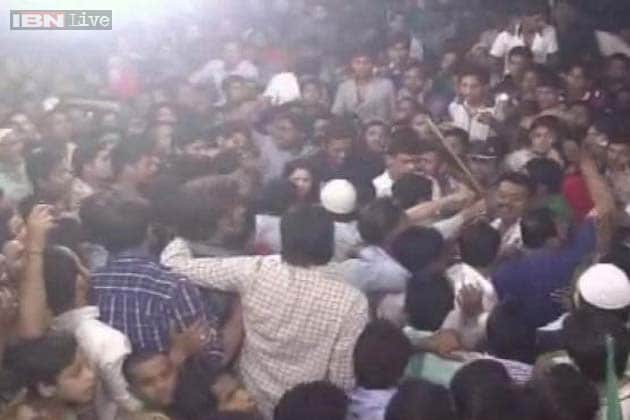 Photos: Nagma seen slapping a person in Meerut who she says manhandled ...