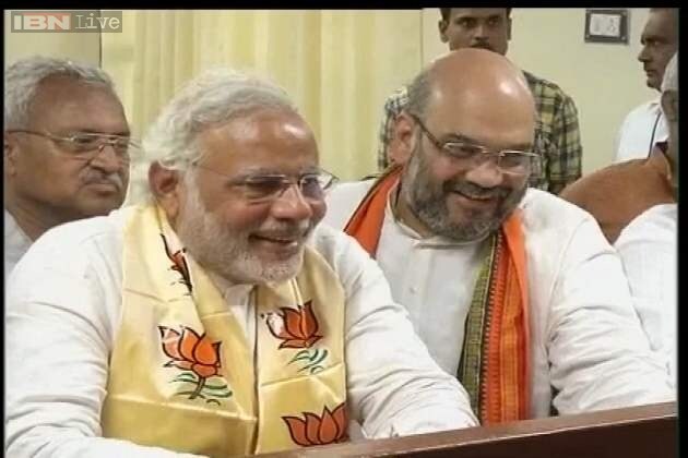 Narendra Modi files his nomination from Varanasi amidst huge show of ...
