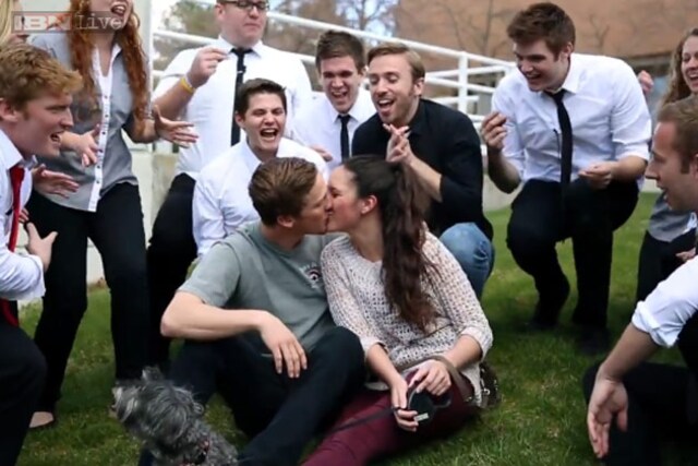 Prankster Stuart Edge's 'Kiss the Girl' recreation from the movie 'The Little Mermaid' goes ...