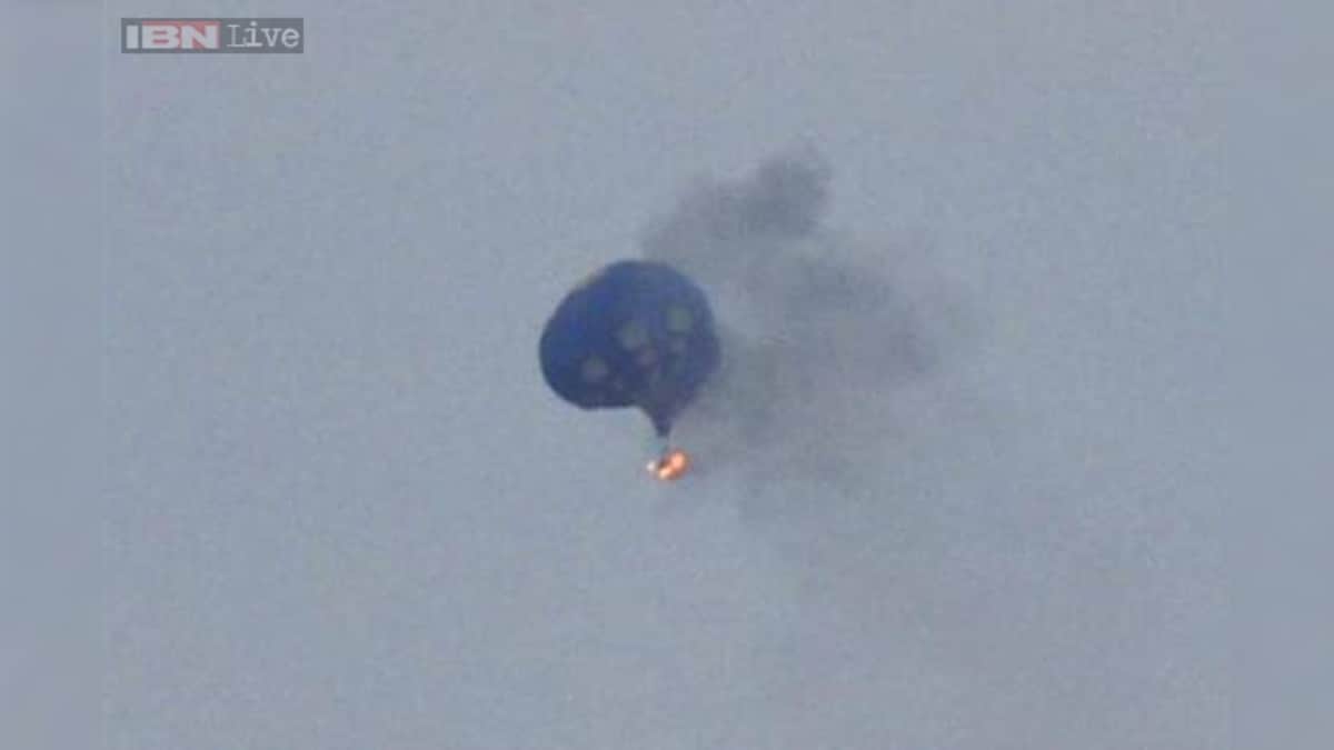 2 dead, 1 missing after hot air balloon catches fire in Virginia - News18
