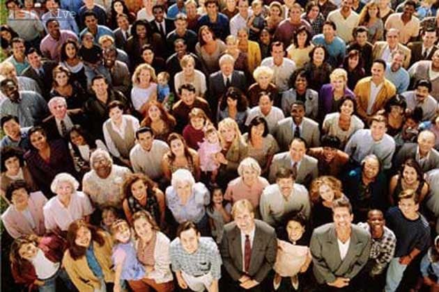 Study suggests we can only spot two faces in a crowd at a time