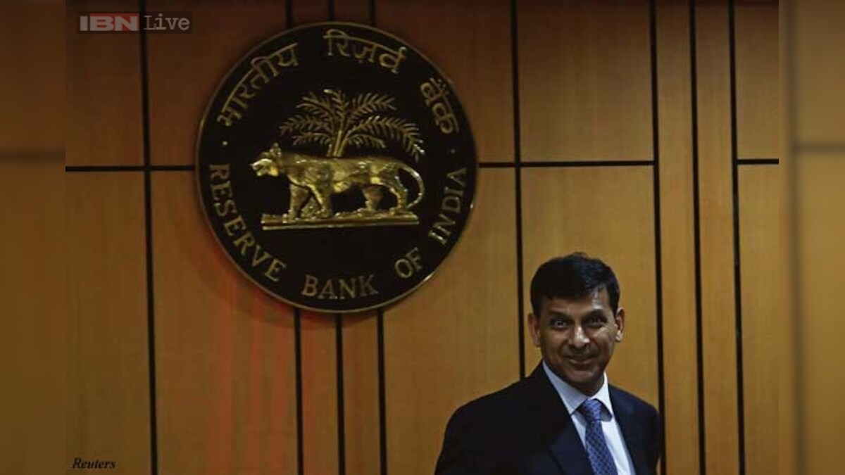 Raghuram Rajan signed Rs 1000 banknotes to come up shortly - News18