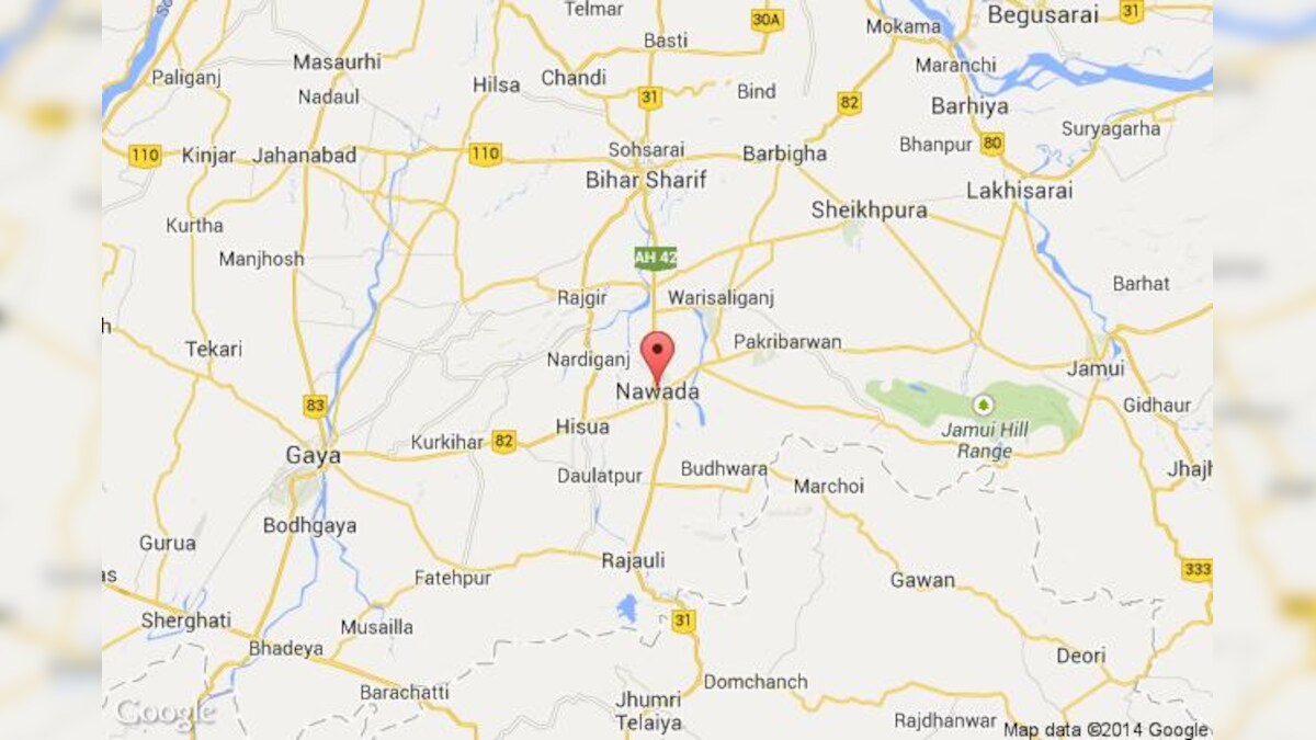 Armed criminals loot Rs 3.61 lakh at gun point - News18