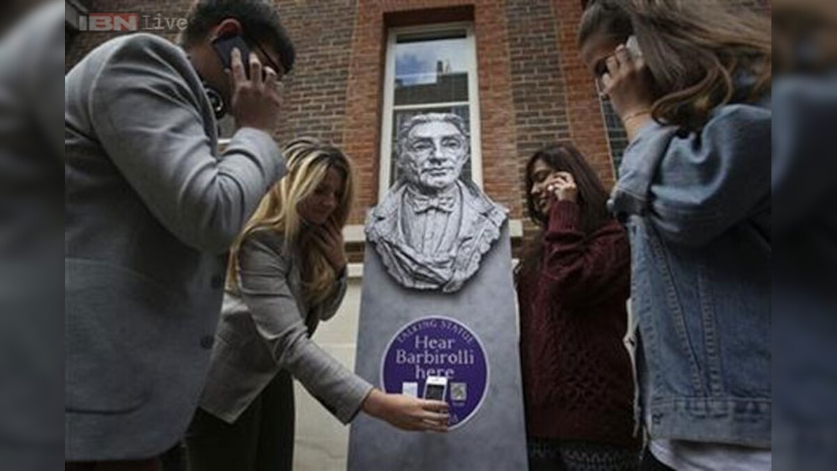 Statues that talk: London statues will now tell you entertaining ...