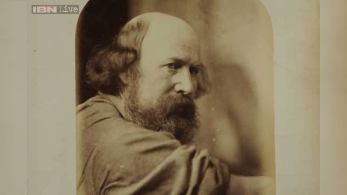 Is this the world's oldest selfie? An 1850s photo of a Victorian art ...