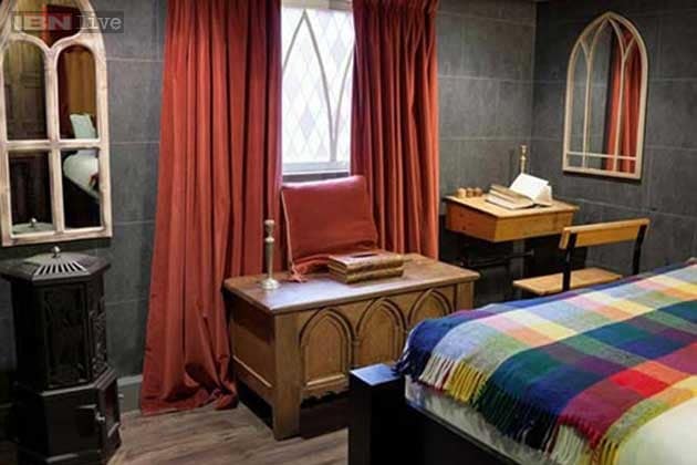 Photos: Hogwarts is here: 163-year-old London hotel offers Harry Potter ...
