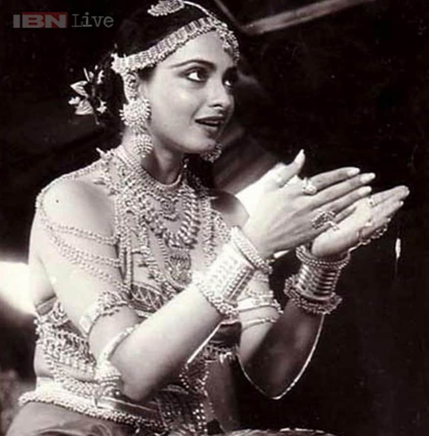 Rekha Turns 65: A Look at Things That Changed Her Life Forever - News18