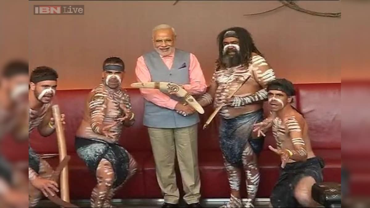 Prime Minister Narendra Modi receives boomerang from aboriginal dancers ...