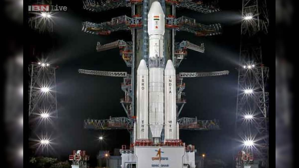 Coast Guard ship recovers ISRO's crew module from sea - News18