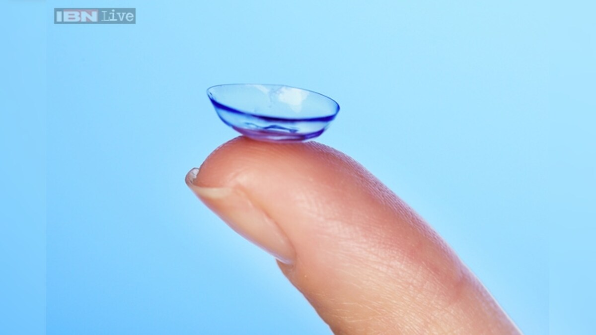 A first-of-its-kind contact lenses that allow users to zoom in and zoom ...