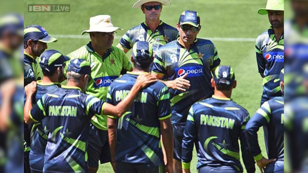 Pakistan fielding coach Luden quits over player misbehaviour: report ...
