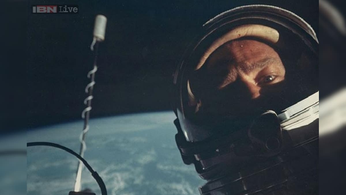The first 'space selfie' from 1966 sells for around 6,000 pounds at auction