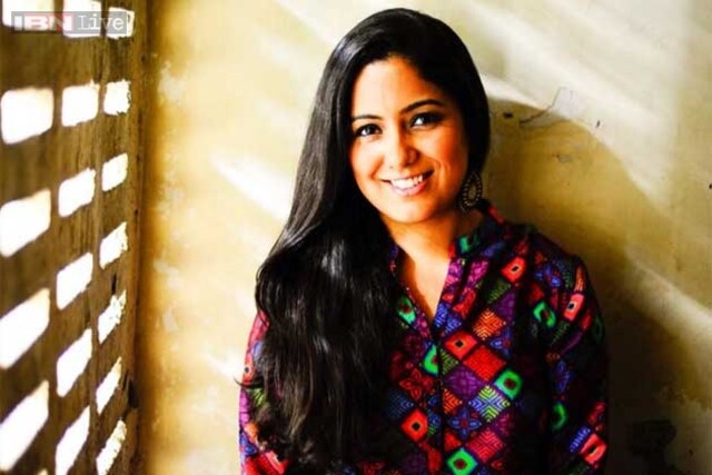 Playback singer Harshdeep Kaur ties the knot - News18