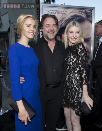 Photos: Russell Crowe, Saffron Burrows, Isabel Lucas attend 'The Water ...