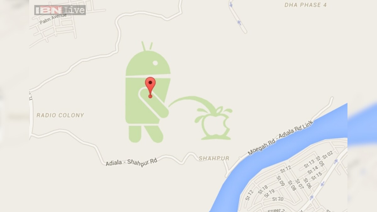 Google apologises for the Android mascot peeing on Apple logo - News18