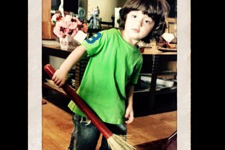 10 most adorable photos of AbRam with parents Gauri and Shah Rukh Khan ...