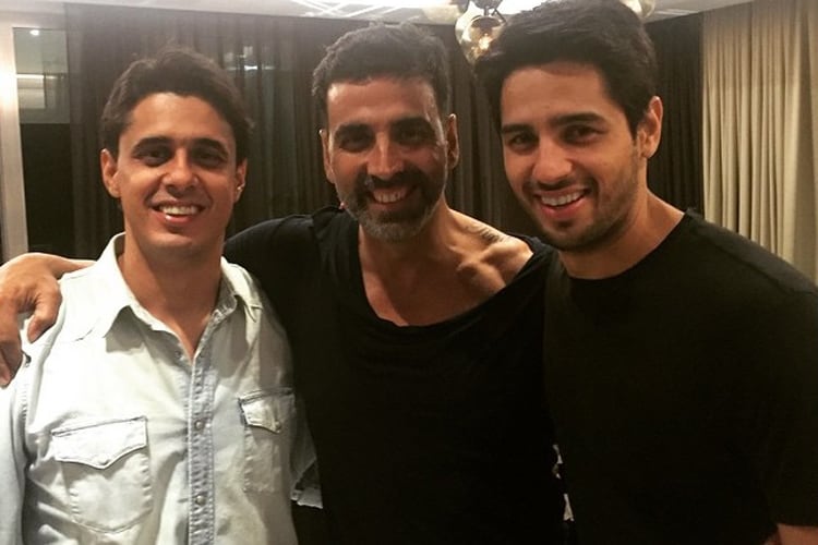 Photos: Sidharth Malhotra parties with elder brother Harshad and Akshay ...