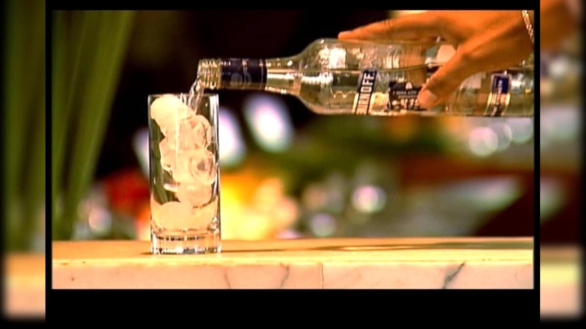 Maharashtra Makes Hologram, Barcode Must on Liquor Bottles