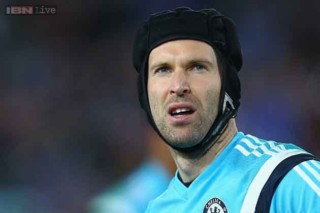Petr Cech to undergo medical with Arsenal - reports