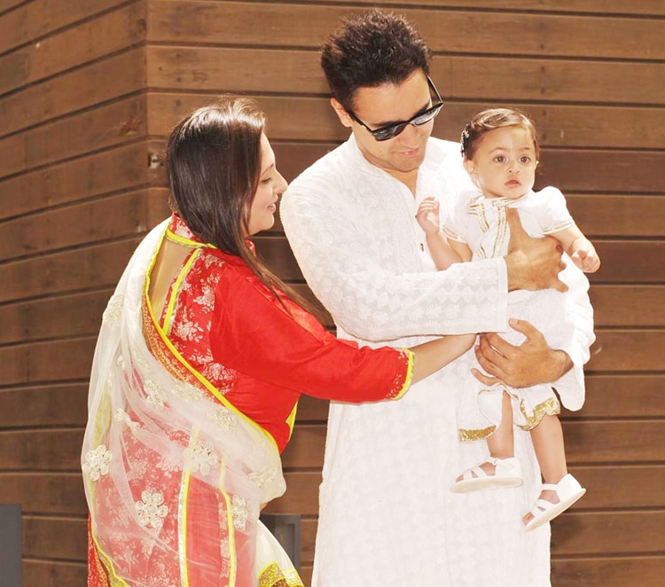 Photo of the day: Imran Khan celebrates Eid with his adorable daughter ...