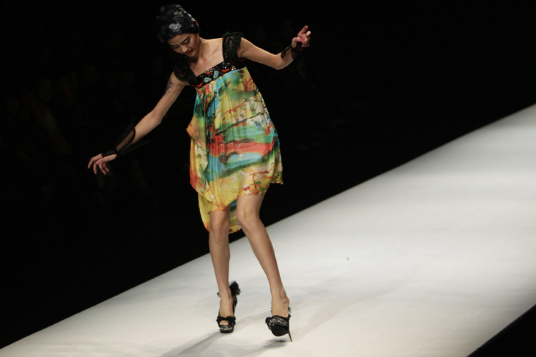 Photos: Models take a tumble after tripping on the runway