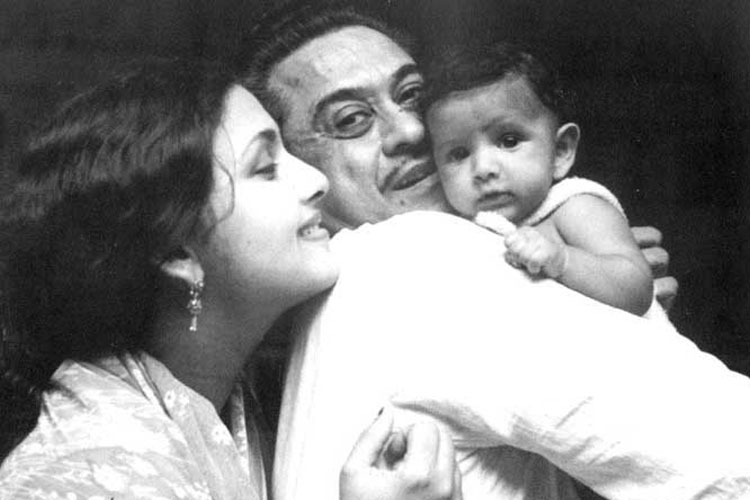 Kishore Kumar Birth Anniversary: Life in Pics of the 'Ultimate King of ...