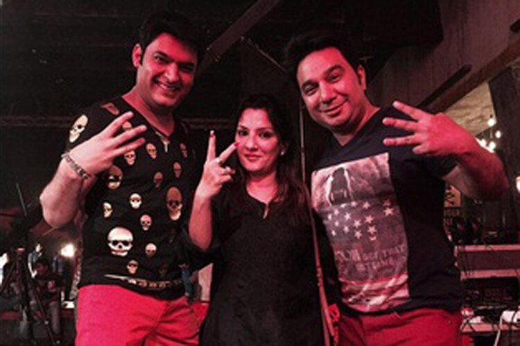 Have you seen these behind-the-scenes-moments from the sets of Kapil ...
