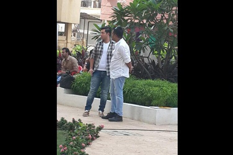 Have you seen these behind-the-scenes-moments from the sets of Kapil ...
