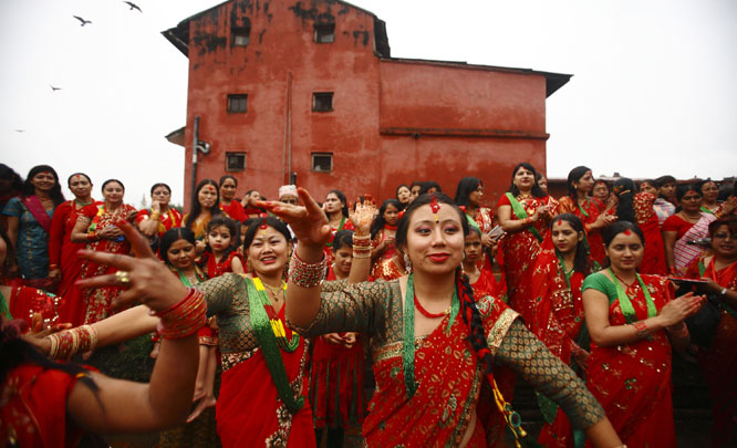 History, tradition and rituals: All you wanted to know about Teej ...