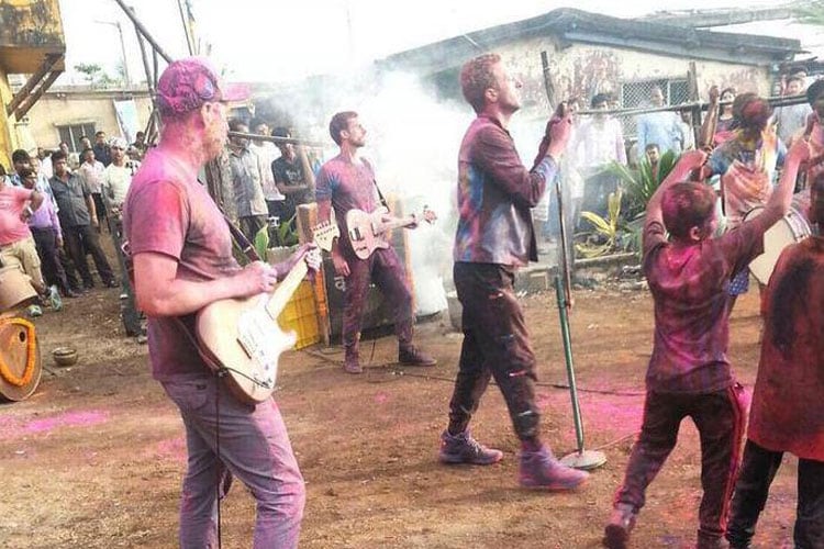 Coldplay celebrates Holi in Mumbai while filming their new music video ...