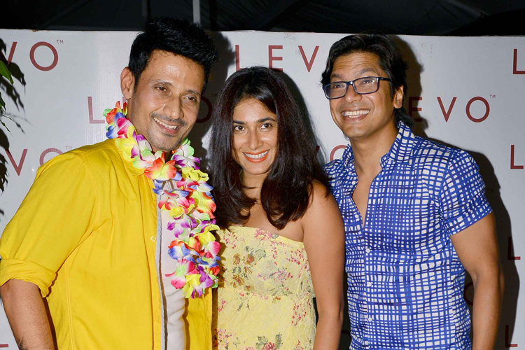 Photos: Prabhudeva, Sunil Grover join Manmeet for his birthday bash