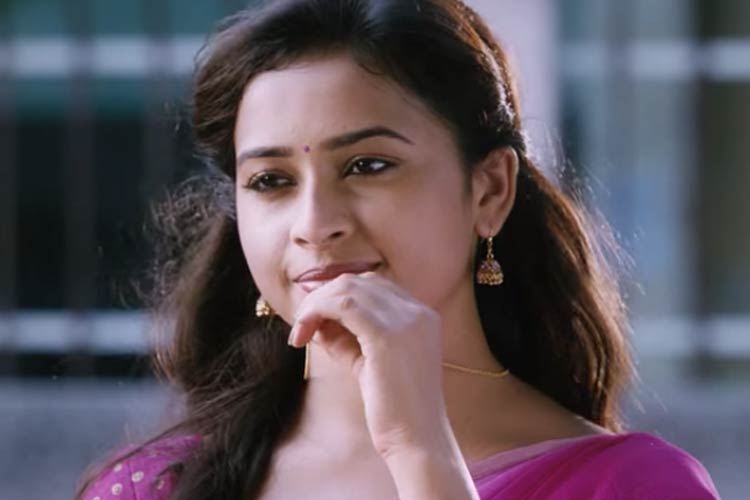 'Eetti' stills: Atharvaa sports a chiseled look in his latest film