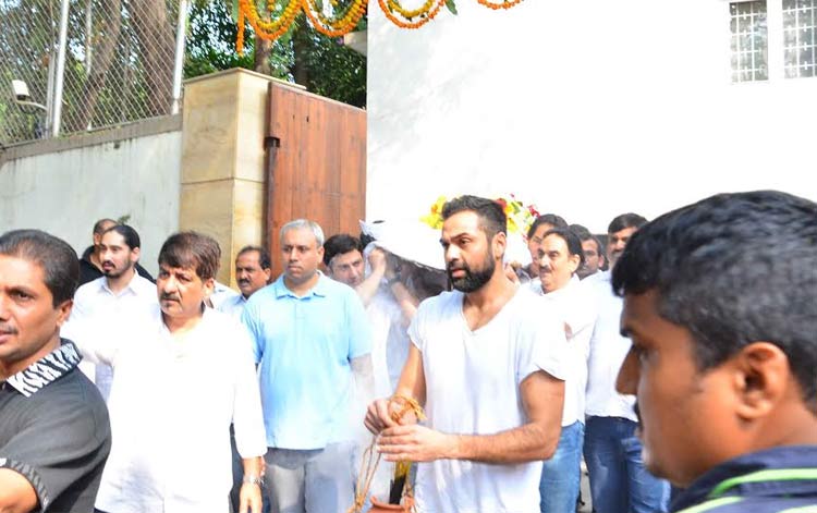 Dharmendra's brother Ajit Singh Deol passes away | Movies News - News18