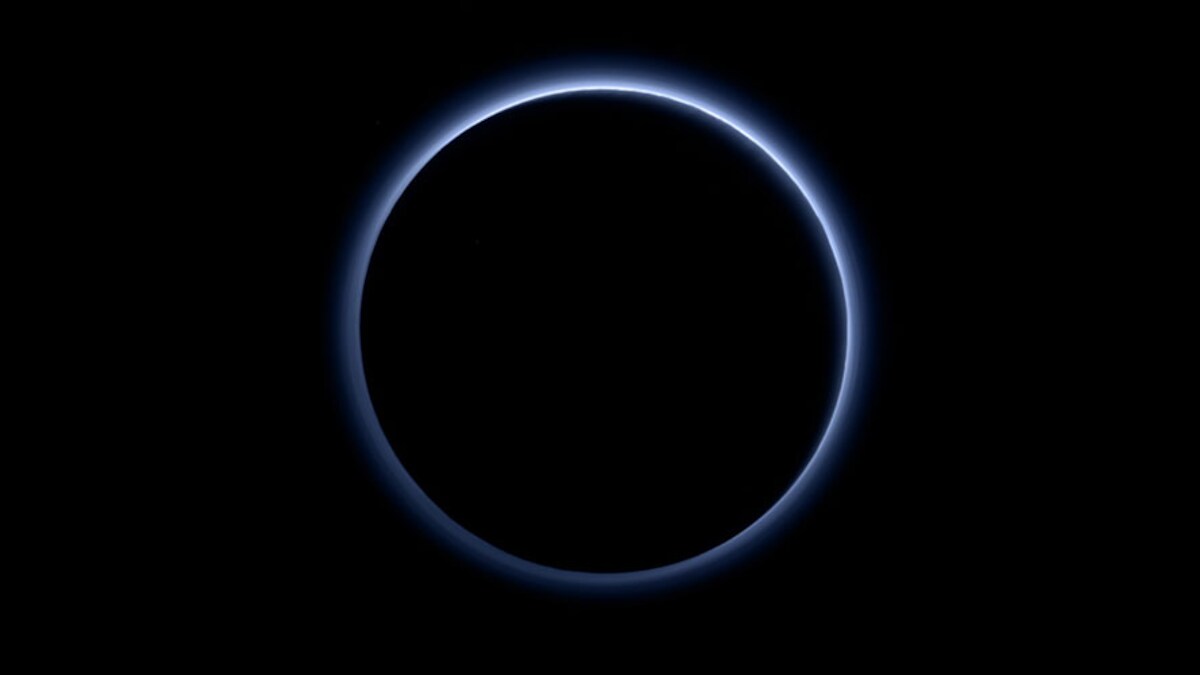 Blue sky and red ice at Pluto, NASA spacecraft discovers - News18
