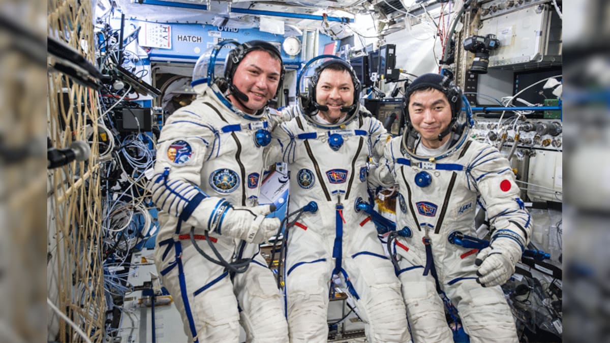 Three Expedition 45 NASA astronauts return Earth after 141 days in space