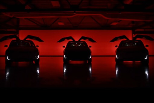 Watch: Tesla's Model X performs the coolest light show ever - News18