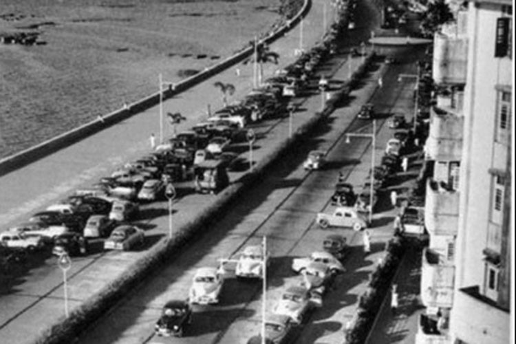 Marine Drive turns 100: Incredible photos that perfectly capture the ...