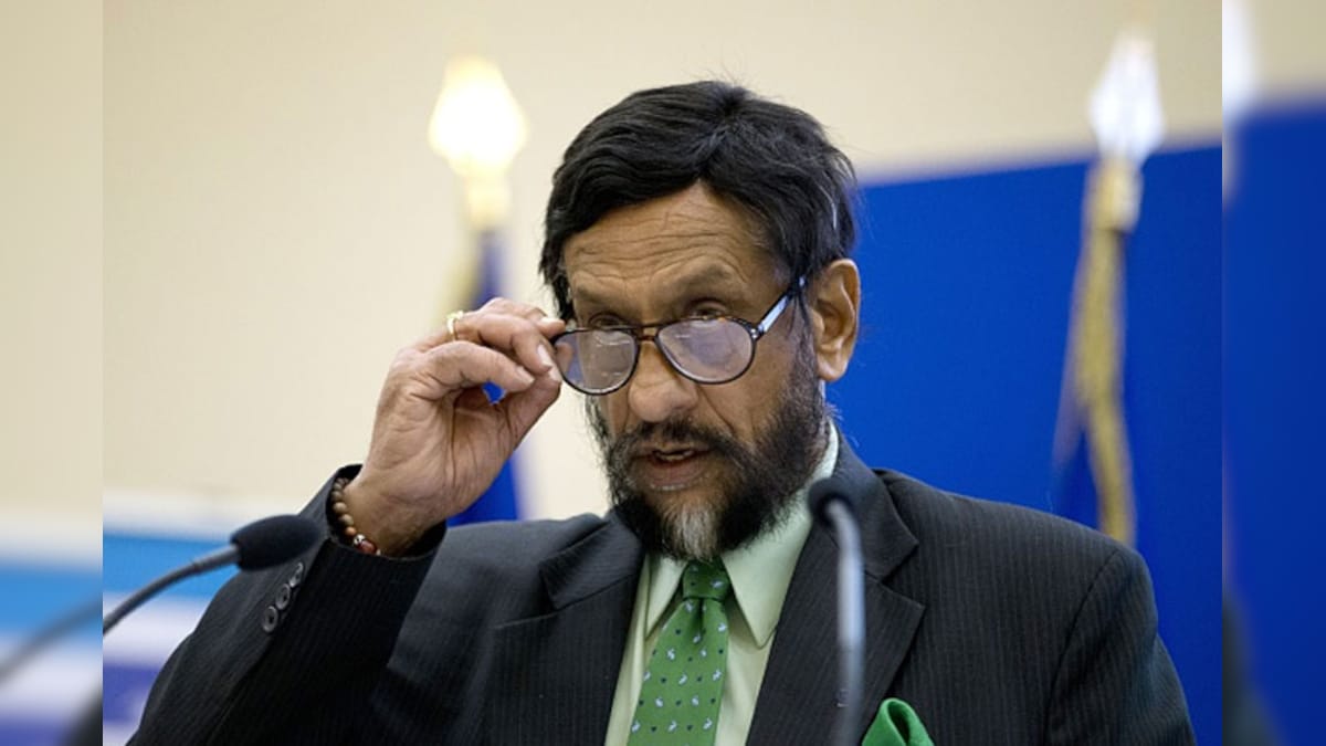 News Digest: Pachauri sent 6,000 'love' messages to colleague - News18