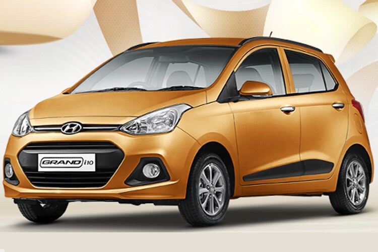 Top 10 Best-Selling Cars of 2015-16 | Auto News - News18