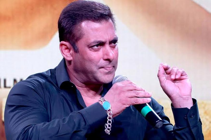 Salman Khan Pays Surprise Visit to Visually Impaired Fan - News18 Salman Khan Pays Surprise Visit to Visually Impaired Fan - News18